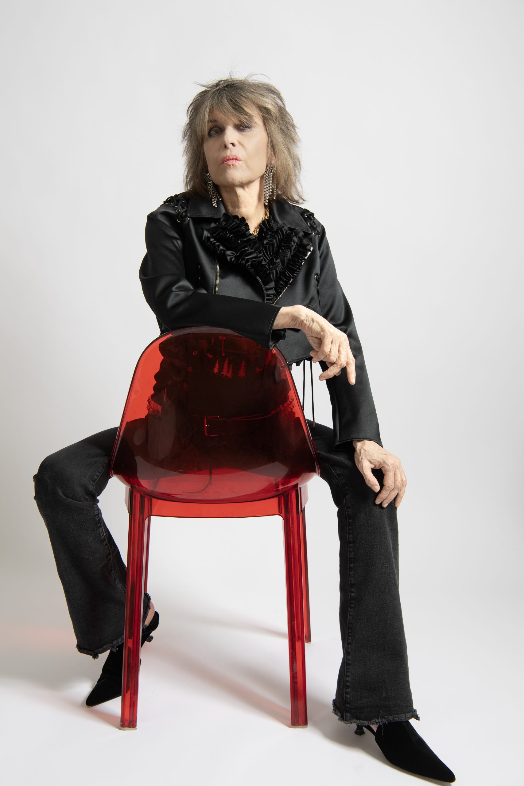 CHRISSIE HYNDE & PALS ANNOUNCE NEW STUDIO ALBUM 'DUETS SPECIAL' OUT OCT 17TH FEAT DEBBIE HARRY ...